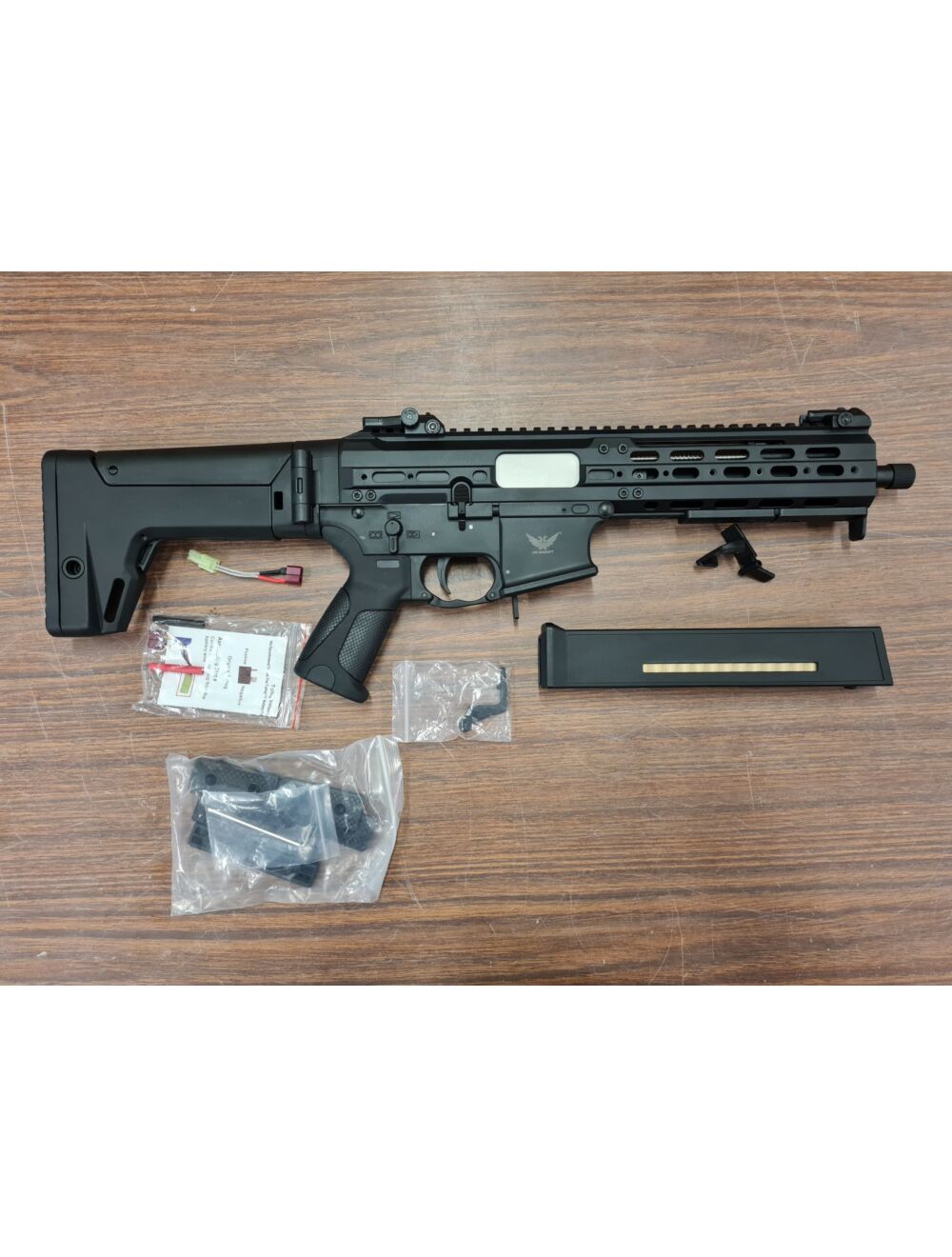 Double Eagle M917G UTR45 SMG (Falcon EFCS - Black - M917G)